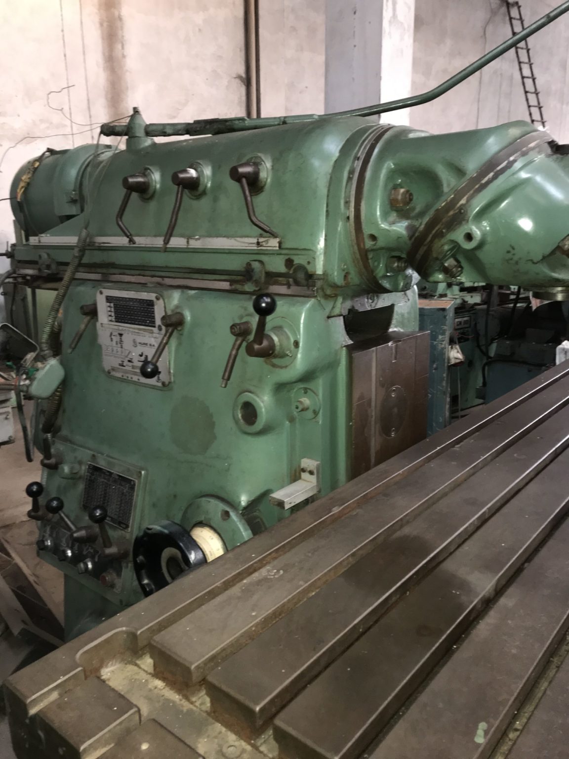 Huron KU4 - Used Machinetools