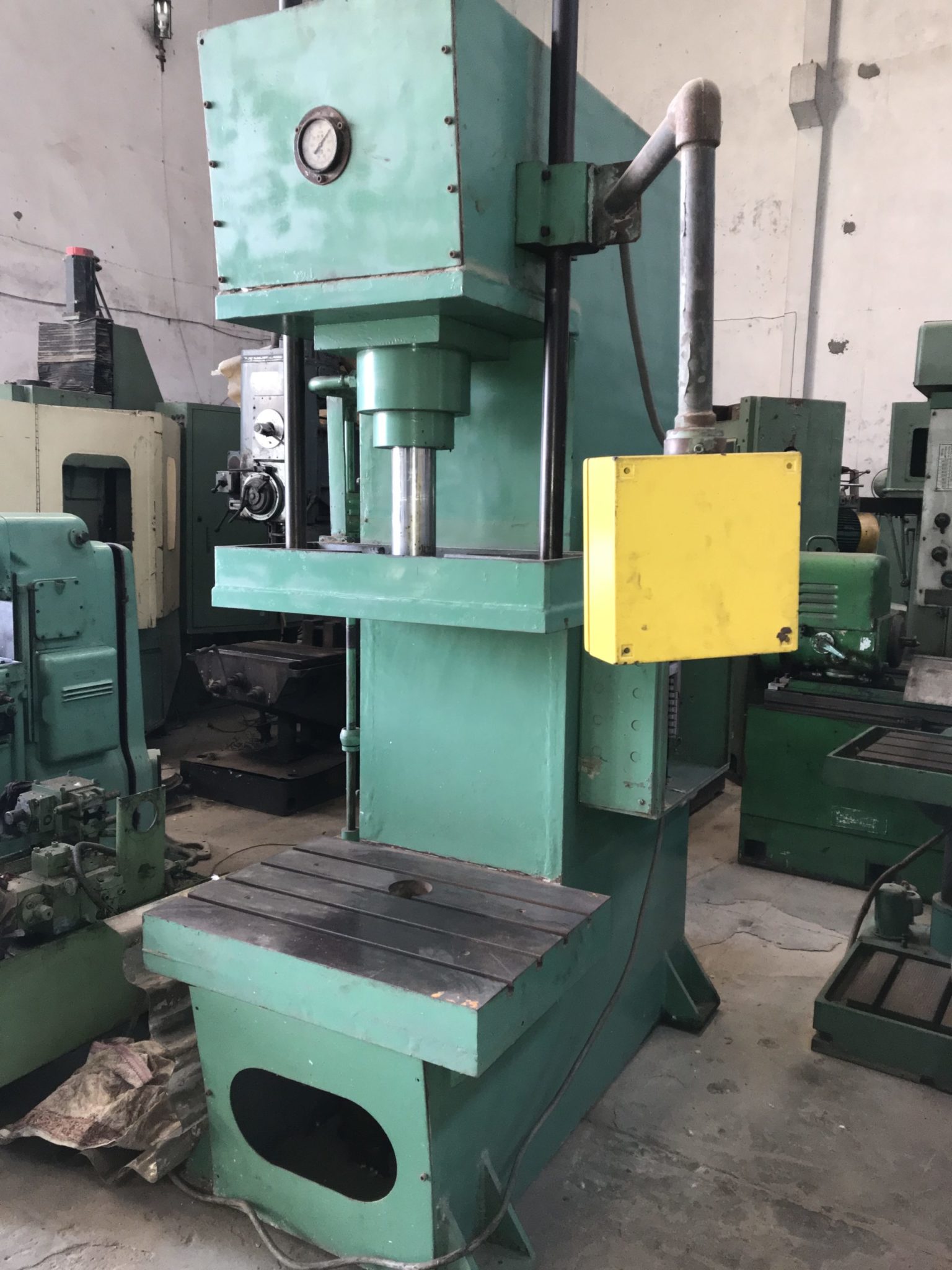 Press 100t - Used Machinetools